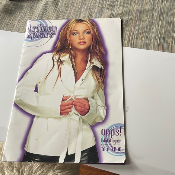 Vintage | Accents | Brittney Iconic Oops I Did It Again Tour 200 | Poshmark